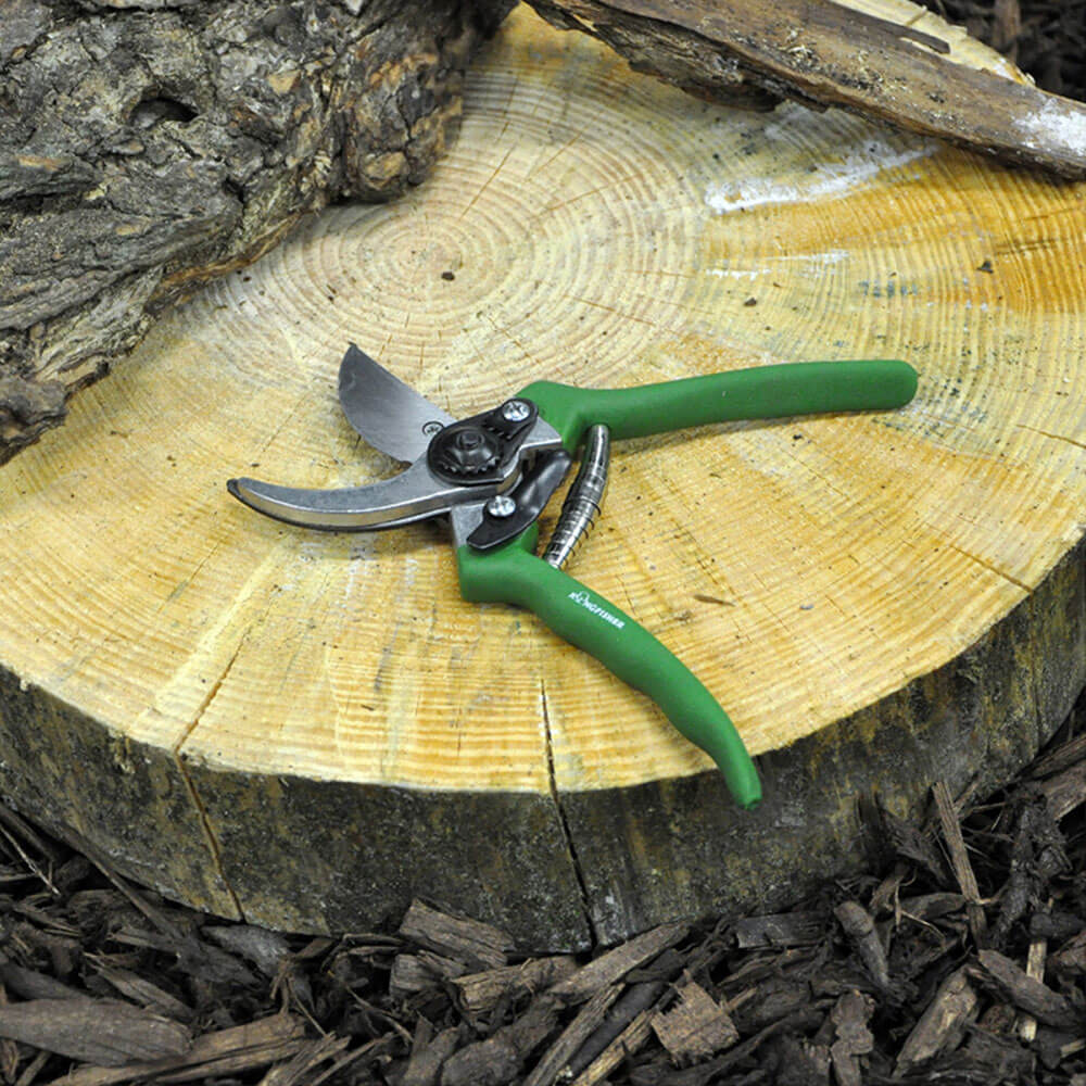 Kingfisher Bypass Secateurs – New Gardener